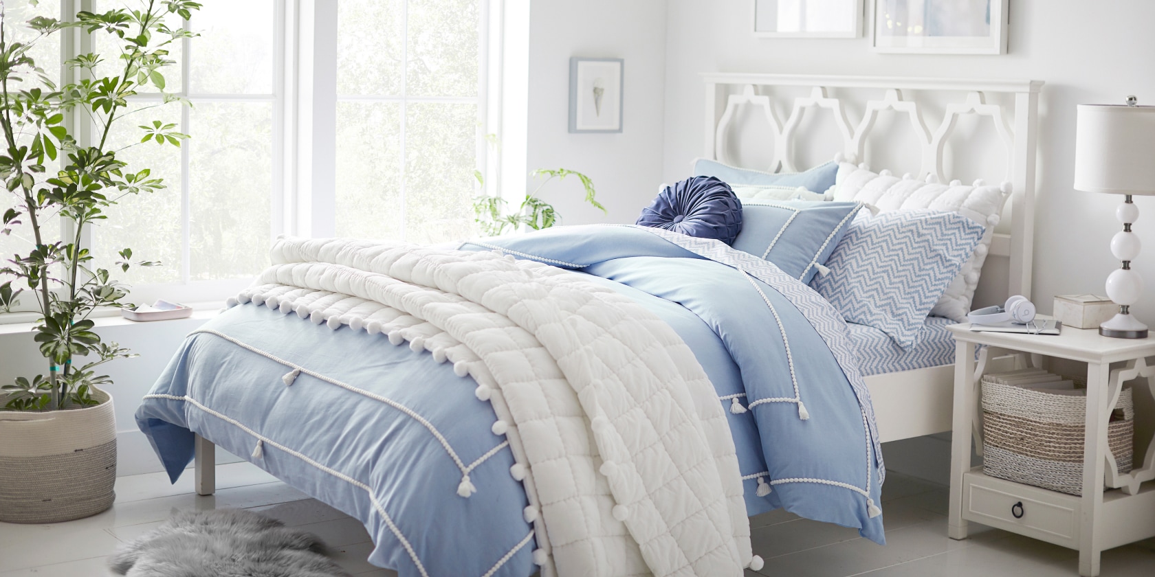 Periwinkle Pop Bedroom | Pottery Barn Teen