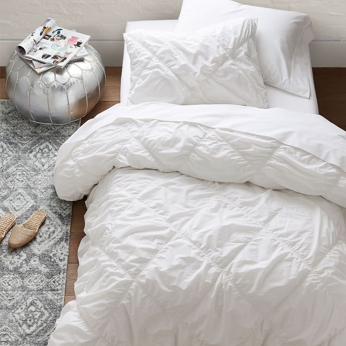 Jordan Washable Rug, 4X6 | Pottery Barn Teen