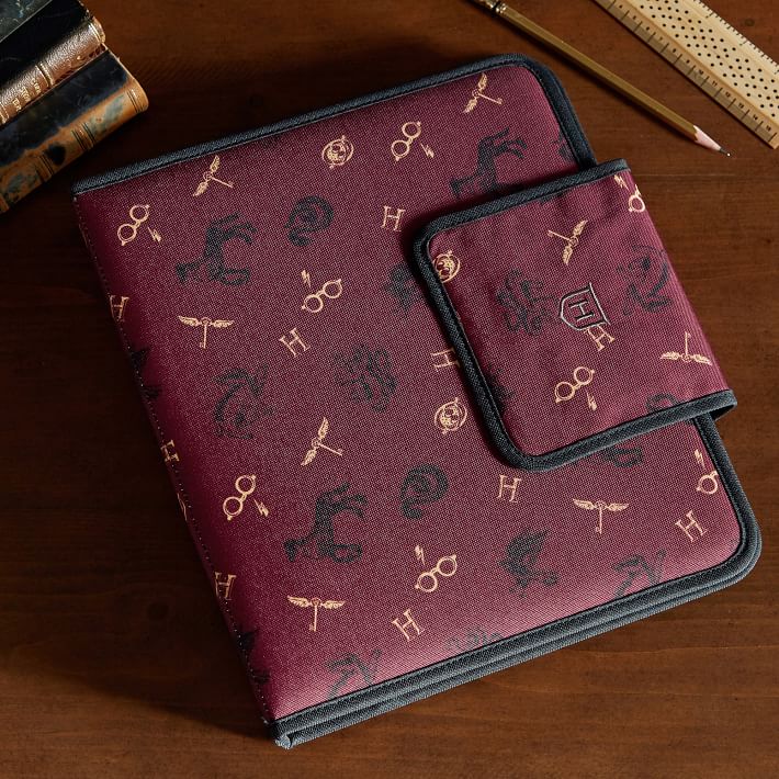 HARRY POTTER™ Mascot Binder For School | Pottery Barn Teen