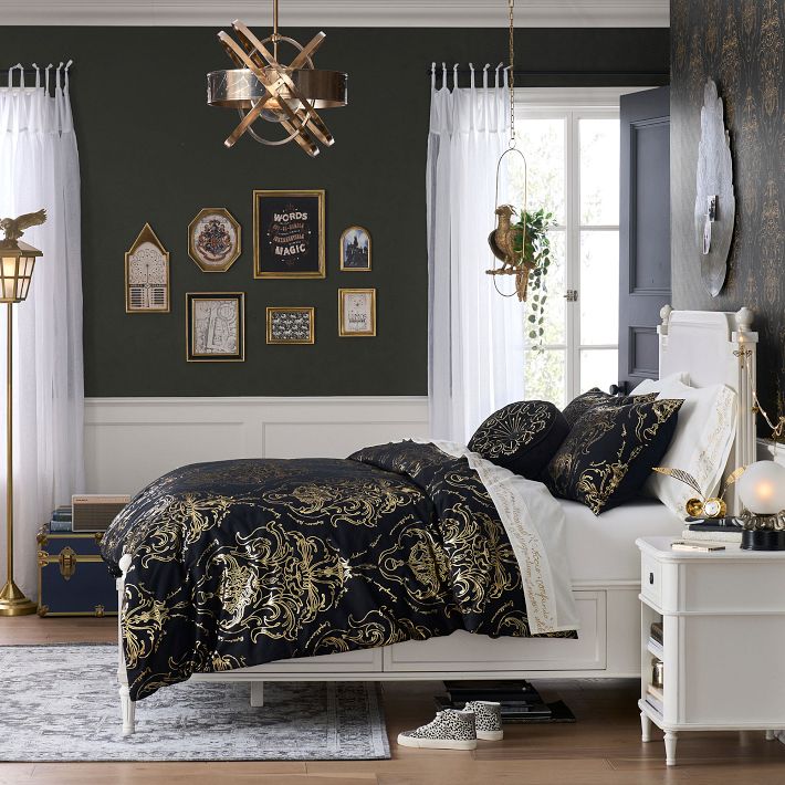 Harry Potter™ Multi Hogwarts™ Gallery Frames | Pottery Barn Teen