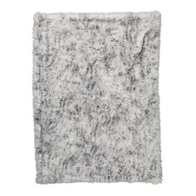 Harry Potter™ Hedwig™ Sparkle Faux-Fur Throw Blanket | Pottery Barn Teen