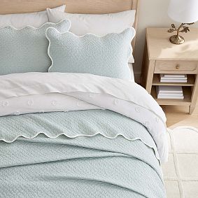 Sweet Scallop Coverlet | Pottery Barn Teen