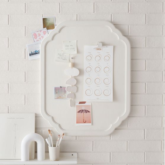 Preppy Scallop Pinboard (24"x30") | Pottery Barn Teen