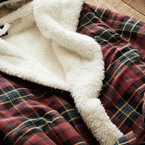 Hogwarts Sherpa Robe | Pottery Barn Teen