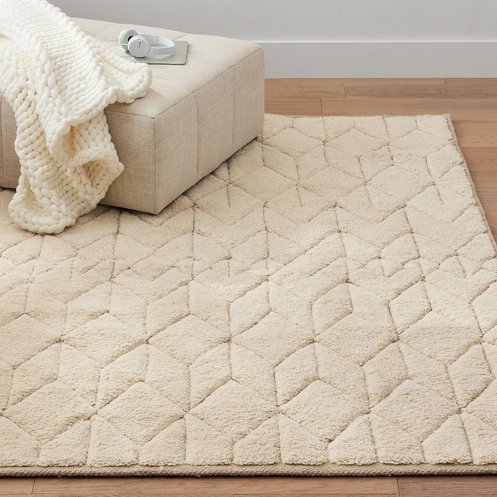Rey Table Tufted Rug | Pottery Barn Teen