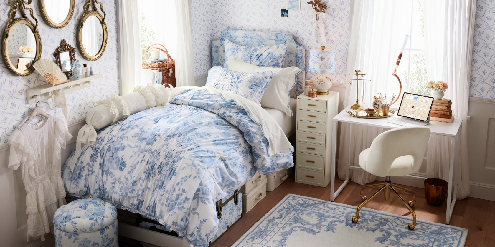 Blue Blooms Dorm Room | Pottery Barn Teen