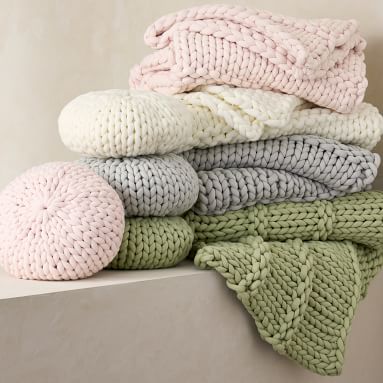 Round Chunky Knit Pillow | Pottery Barn Teen