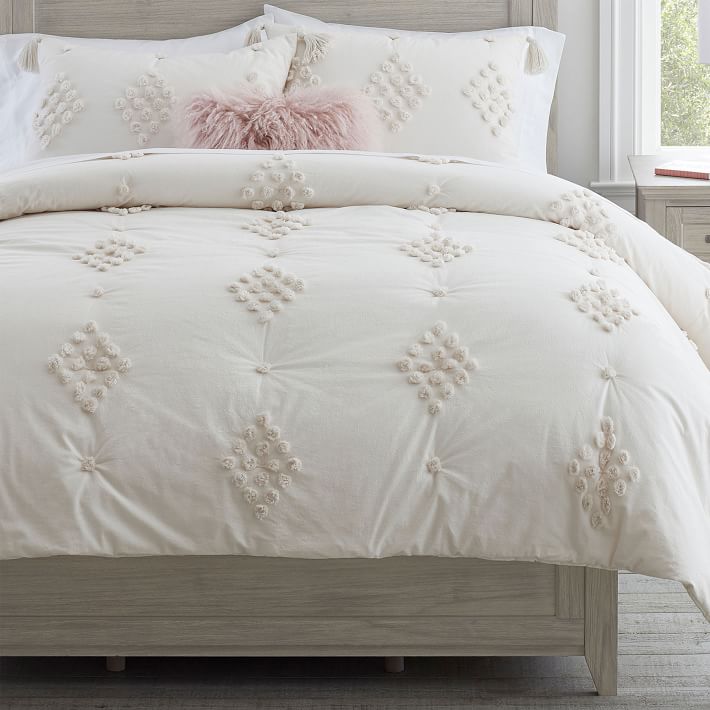 Luna Diamond Tufted Quilt - Ivory | Pottery Barn Teen