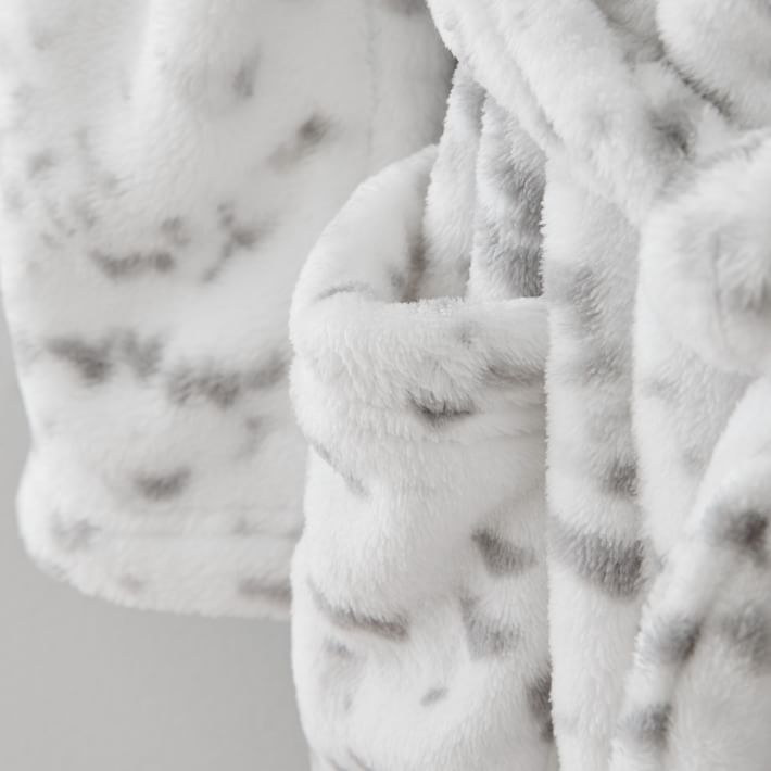 Harry Potter™ Hedwig™ Plush Robe | Pottery Barn Teen