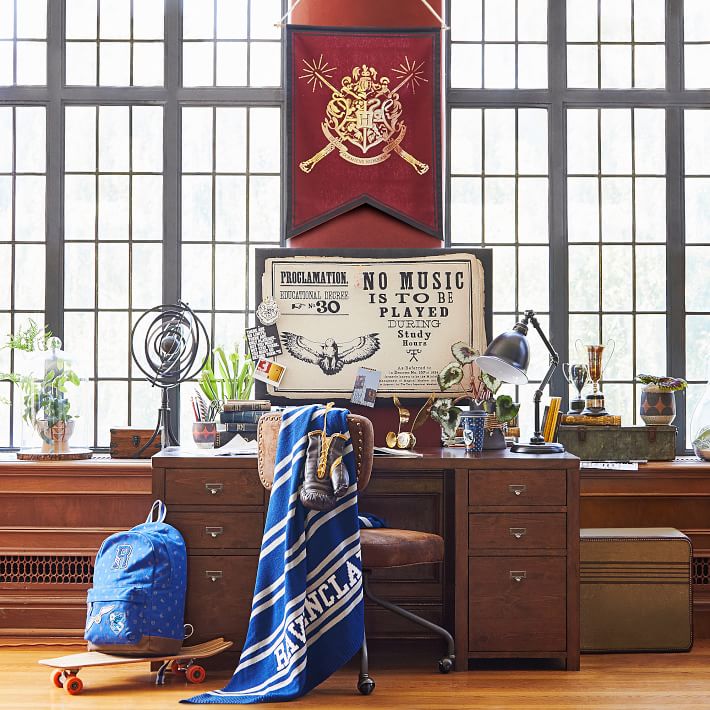 HARRY POTTER™ HOGWARTS™ Crest Scroll | Wall Decor | Pottery Barn Teen