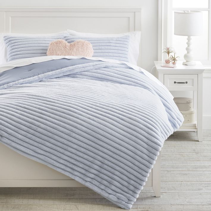 Channel Cloud Faux-Fur Quilt | Pottery Barn Teen