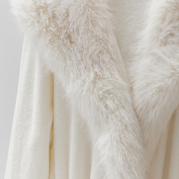 Feathery Faux-Fur Collar Robe | Pottery Barn Teen