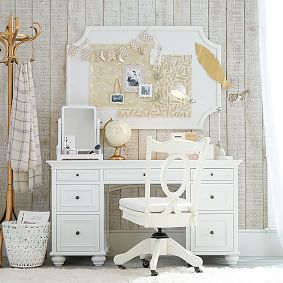 Scallop Statement Pinboard | Wall Organizers | Pottery Barn Teen