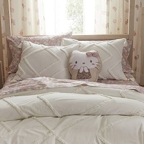 Hello Kitty® Heritage Floral Sheet Set | Pottery Barn Teen