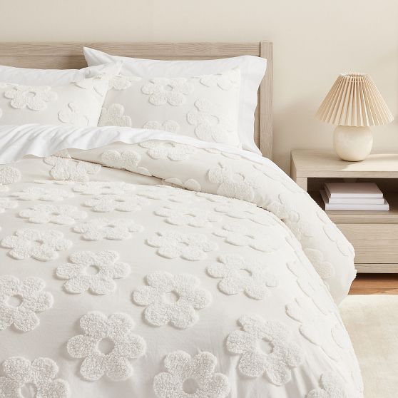 Daisy Clipped Jacquard Duvet Cover | Pottery Barn Teen